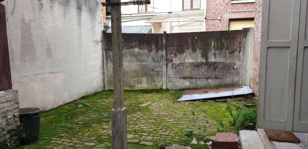 Aménagement d'une cour dans une maison de ville - Confort Link